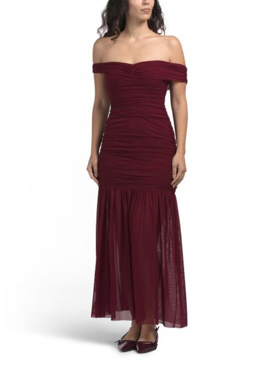 Selfie Leslie | Dresses | Selfie Leslie La Salle Off Shoulder Mesh Maxi ...